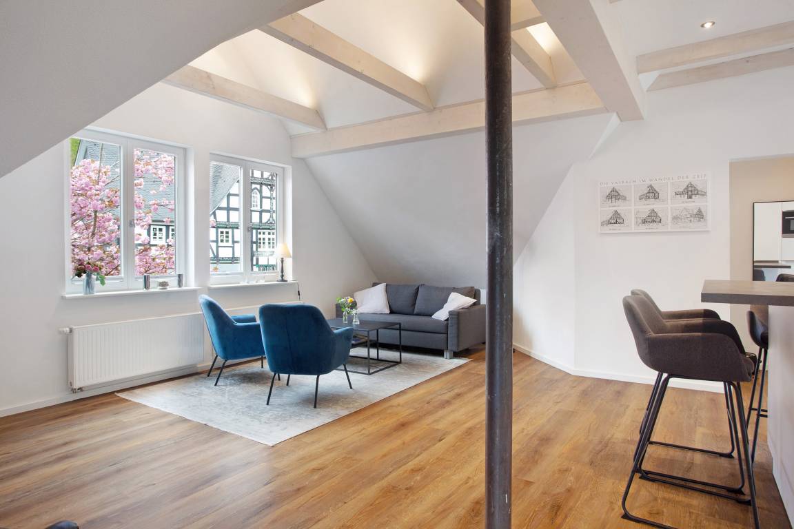 90 M² Ferienwohnung ∙ 2 Schlafzimmer ∙ 5 Gäste - Kirchhundem