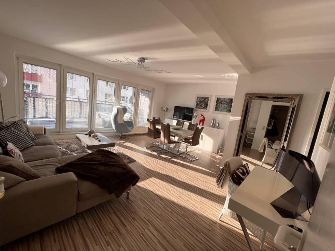 90 M² Apartment ∙ 2 Bedrooms ∙ 3 Guests - Frankfurt