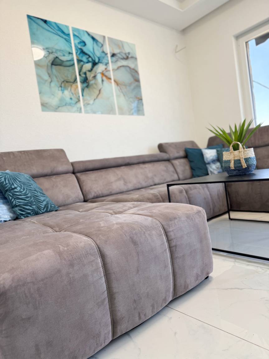 60 M² Apartment ∙ 2 Bedrooms ∙ 5 Guests - Rijeka