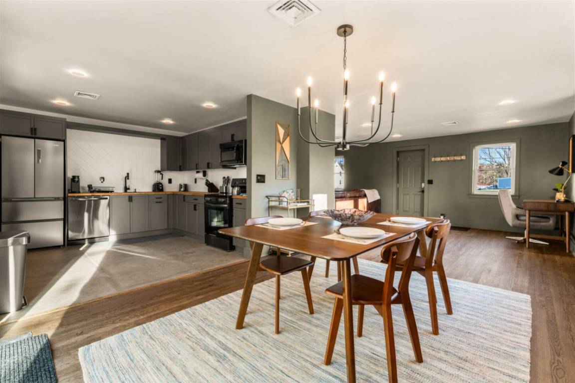 89 M² House ∙ 2 Bedrooms ∙ 4 Guests - Connecticut