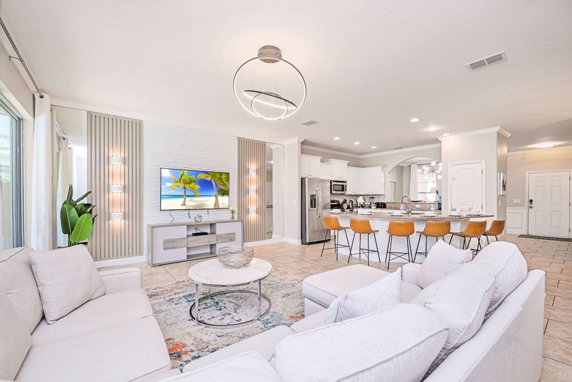 House ∙ 6 Bedrooms ∙ 14 Guests - Davenport, FL