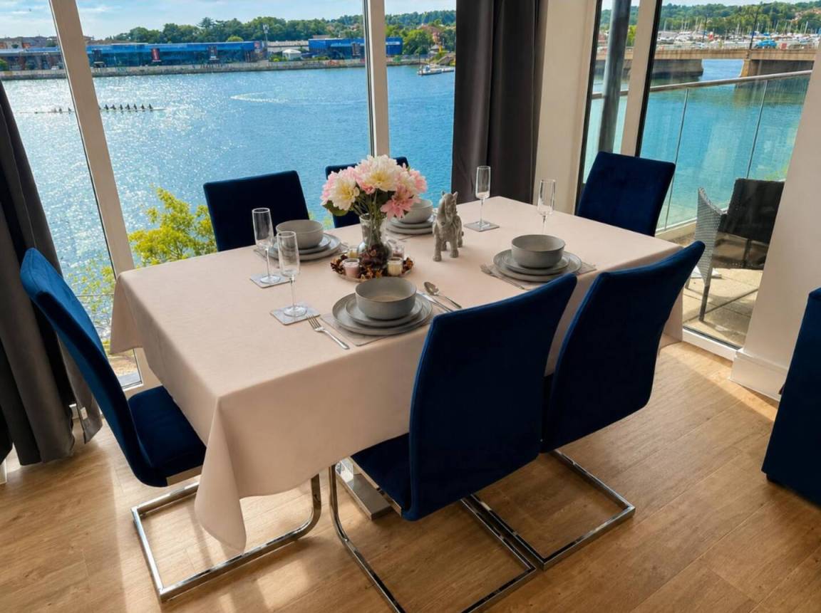85 M² Huoneisto ∙ 2 Makuuhuonetta ∙ 4 Vierasta - Southampton