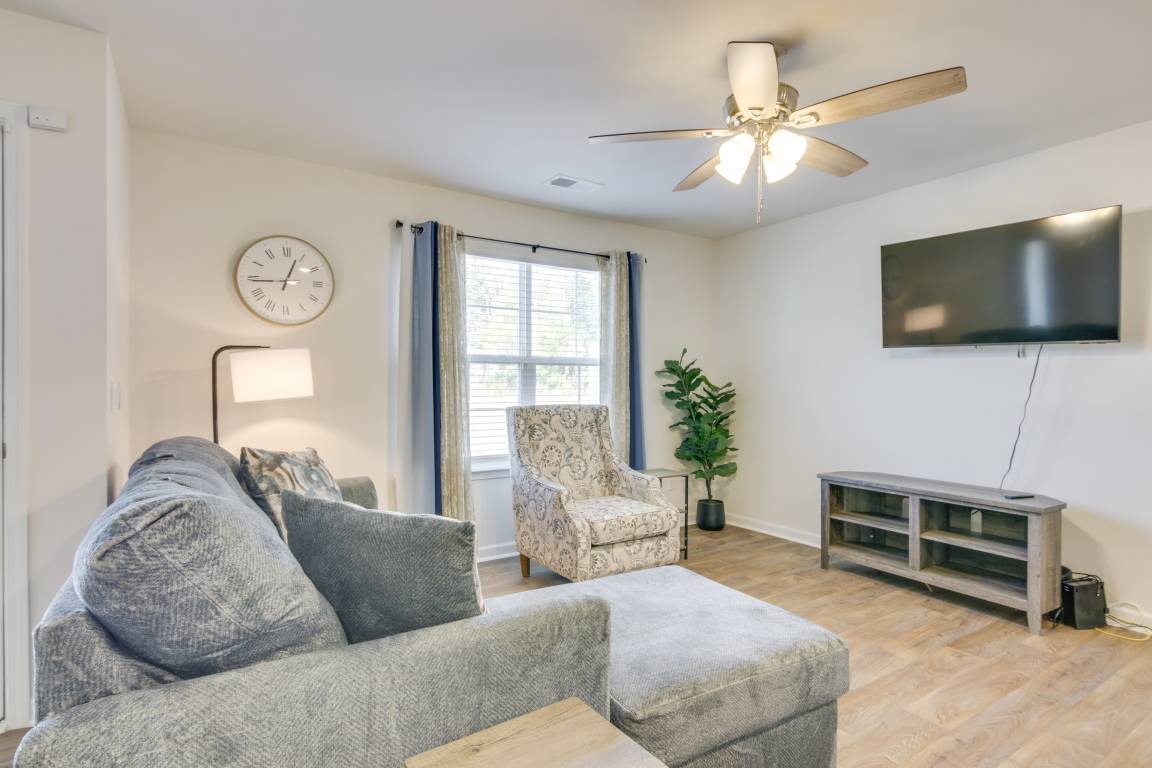 130 M² Apartment ∙ 3 Bedrooms ∙ 6 Guests - Sumter, SC
