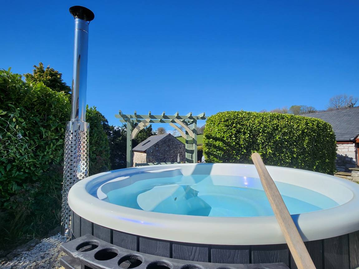 Cottage ∙ 4 Bedrooms ∙ 8 Guests - Cartmel