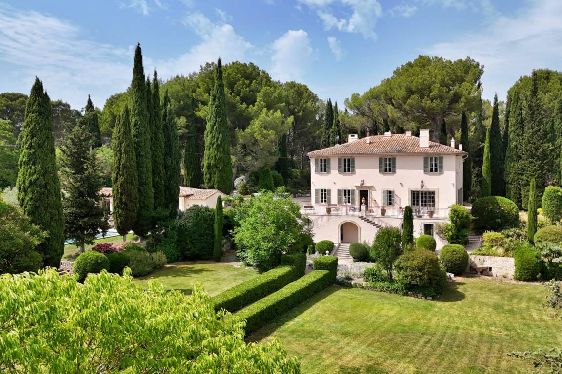 500 M² House ∙ 8 Bedrooms ∙ 16 Guests - Aix-en-Provence