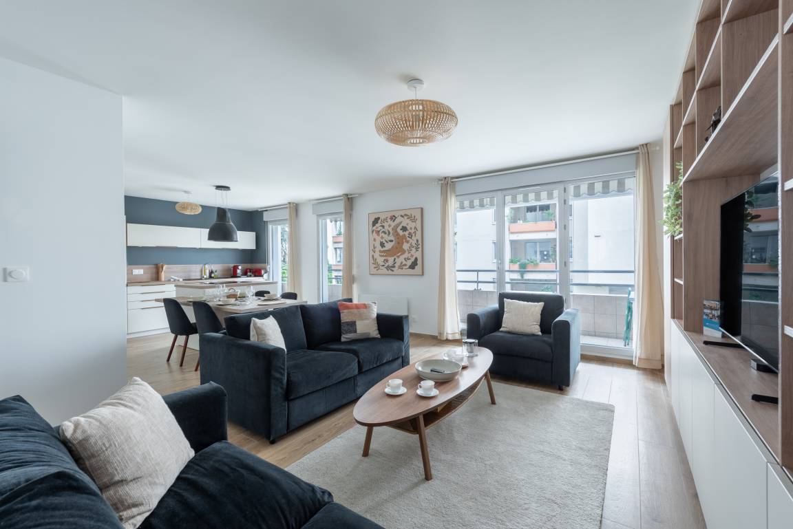 75 M² Appartement ∙ 2 Chambres ∙ 4 Personnes - Saint-Priest