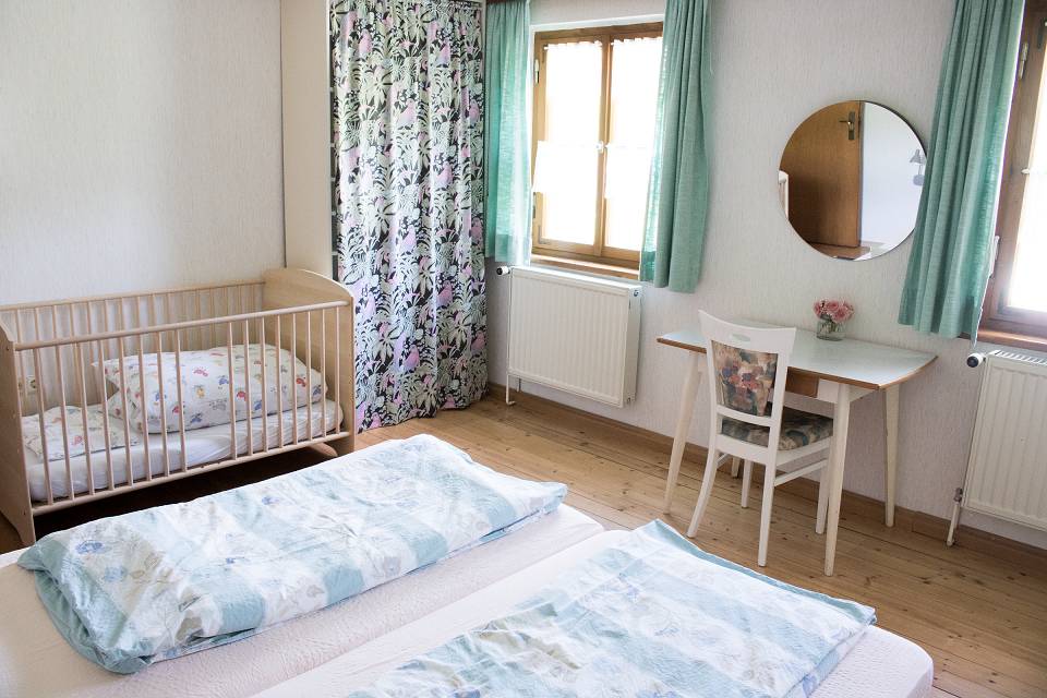 85 M² Ferienwohnung ∙ 2 Schlafzimmer ∙ 4 Gäste - Herrieden