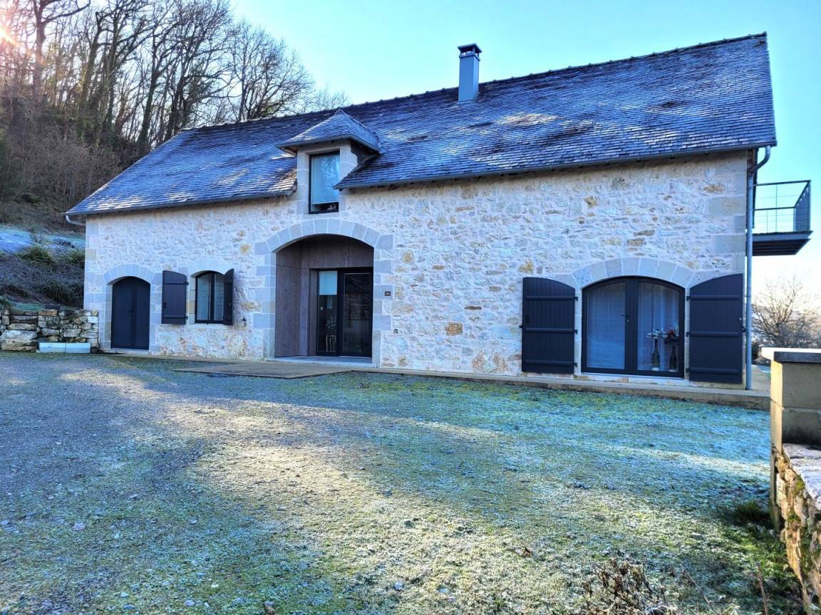 200 M² Gîte ∙ 3 Chambres ∙ 6 Personnes - Brive-la-Gaillarde