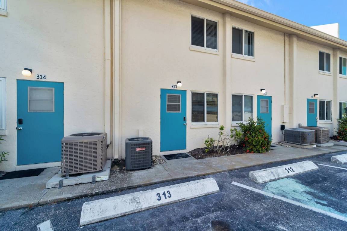 92 M² Condo ∙ 2 Bedrooms ∙ 4 Guests - Siesta Key, FL