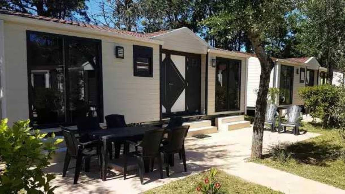 38 M² Camping ∙ 2 Chambres ∙ 6 Personnes - Grimaud