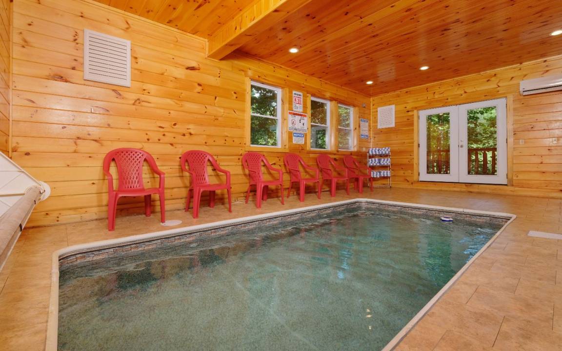 390 M² Cabin ∙ 5 Bedrooms ∙ 22 Guests - Pigeon Forge, TN