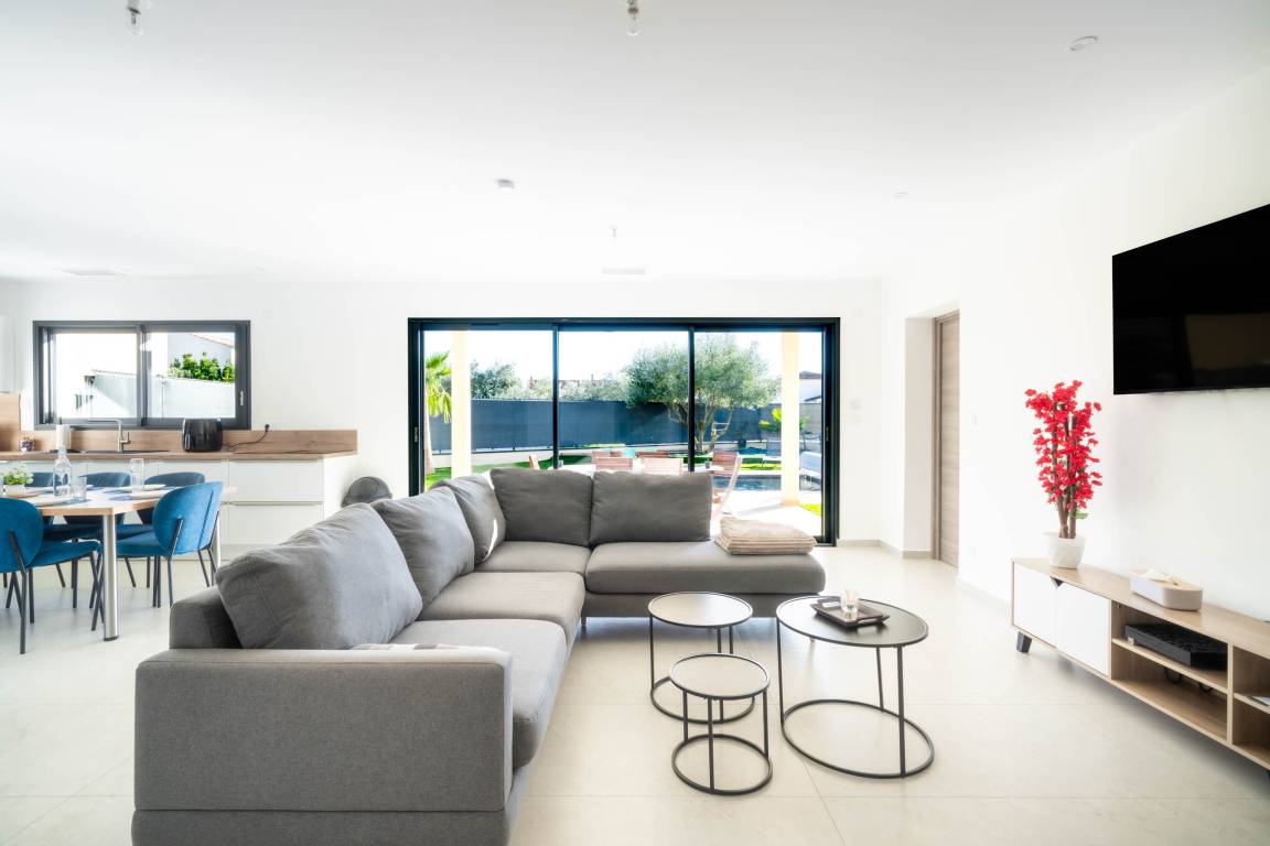 120 M² Casa ∙ 5 Habitaciones ∙ 12 Huéspedes - Beaucaire