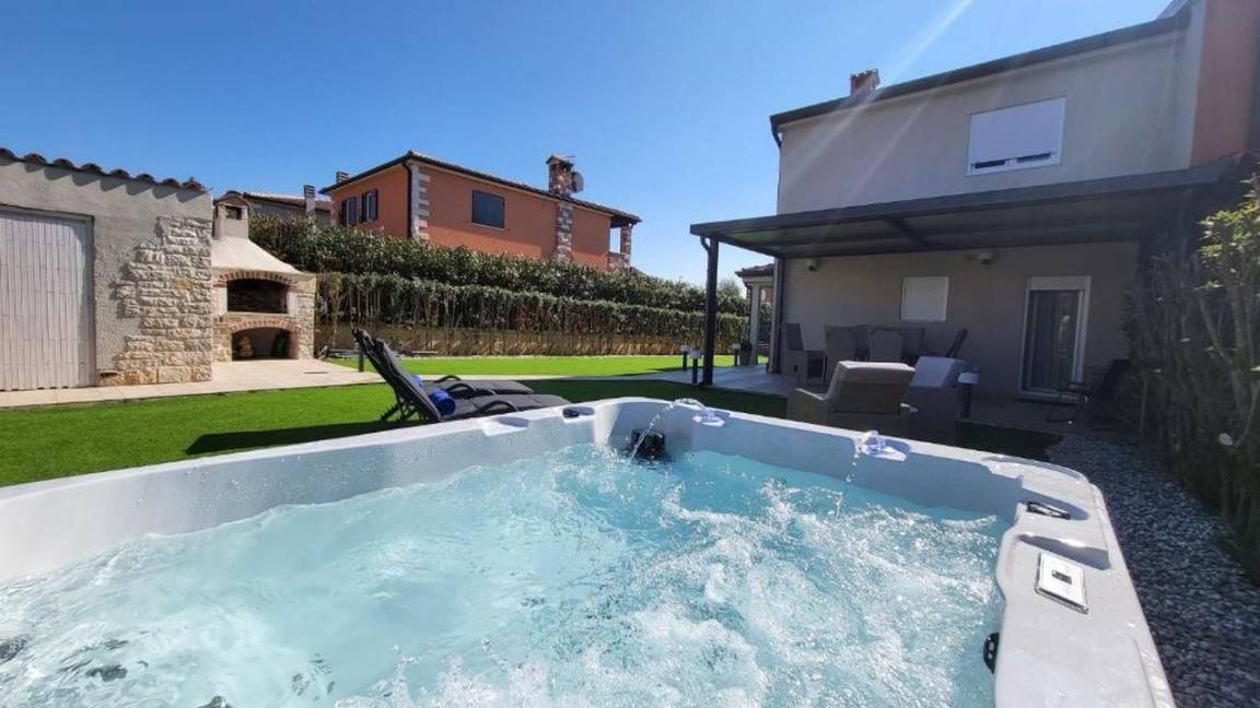 110 M² House ∙ 3 Bedrooms ∙ 5 Guests - Istria
