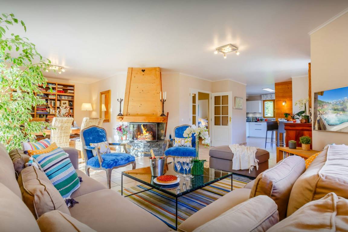 160 M² Chalet ∙ 4 Chambres ∙ 8 Personnes - Thônes