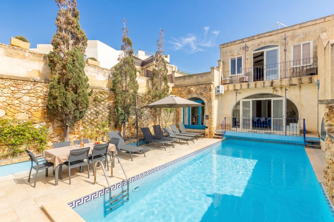 208 M² House ∙ 4 Bedrooms ∙ 8 Guests - Malta