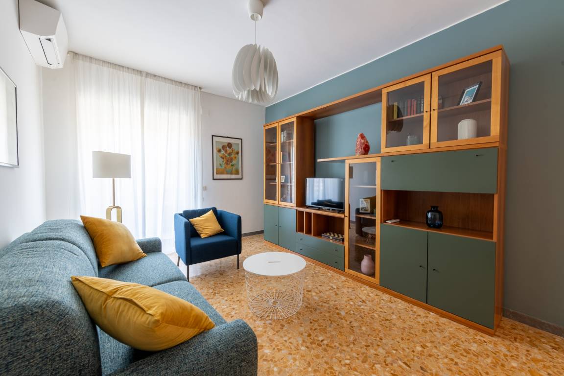 98 M² Apartment ∙ 2 Bedrooms ∙ 4 Guests - Rome