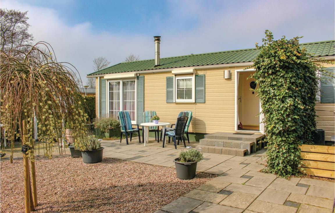 42 M² House ∙ 2 Bedrooms ∙ 4 Guests - Friesland
