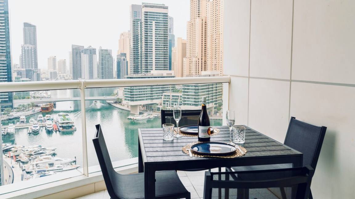 169 M² Apartment ∙ 2 Bedrooms ∙ 7 Guests - Dubai