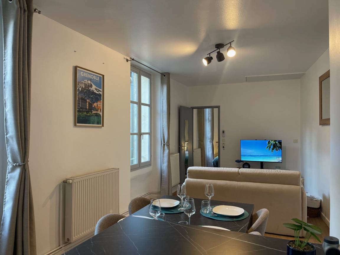 40 M² Appartement ∙ 1 Chambre ∙ 3 Personnes - Échirolles