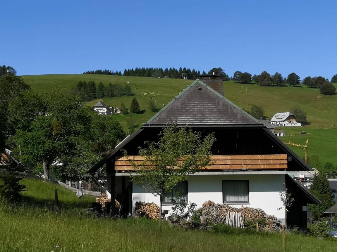 190 M² Ferienhaus ∙ 5 Schlafzimmer ∙ 10 Gäste - Todtnau