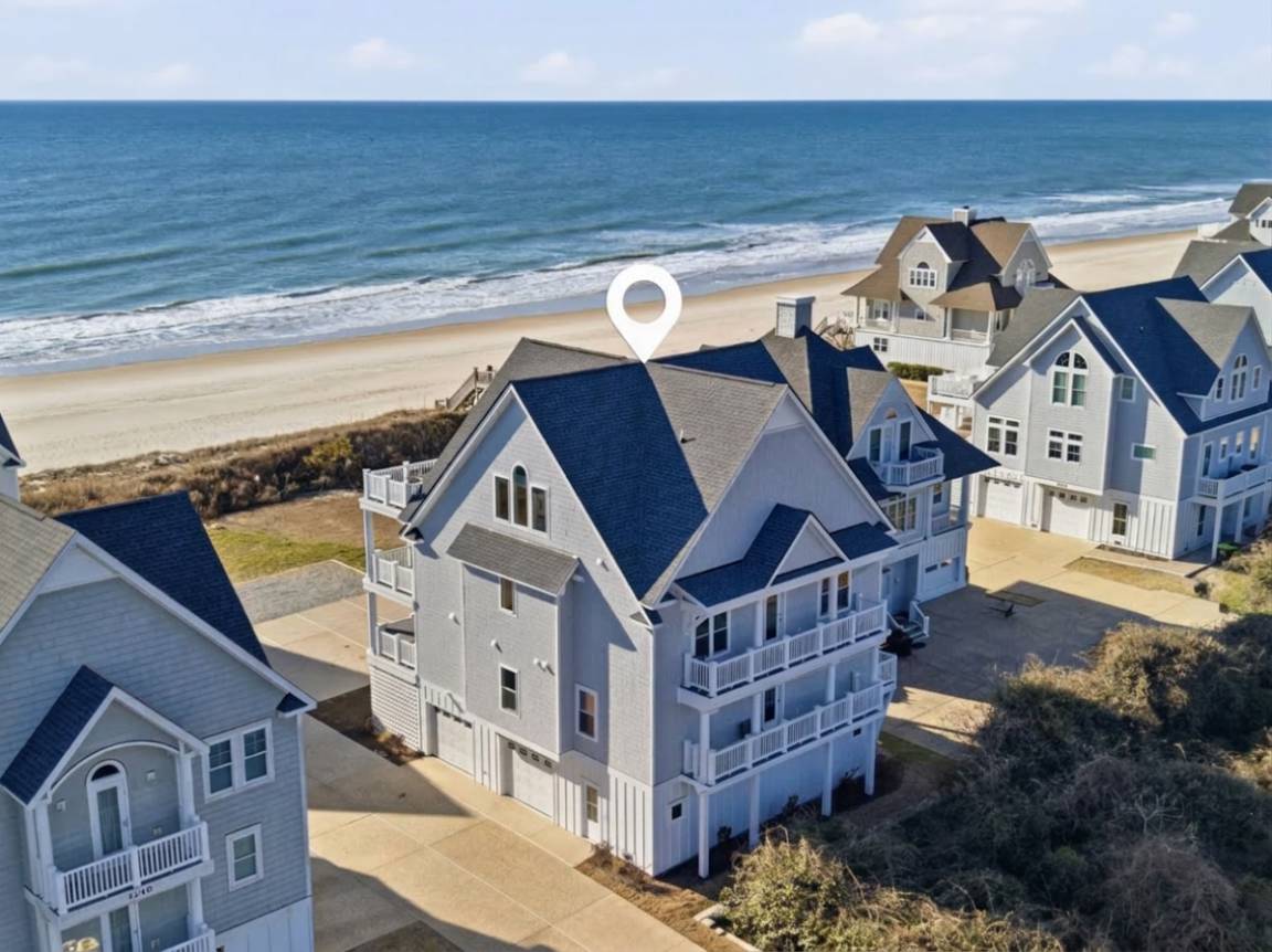 381 M² House ∙ 10 Bedrooms ∙ 26 Guests - North Topsail Beach, NC
