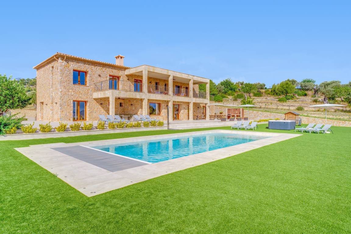 500 M² Villa ∙ 7 Bedrooms ∙ 12 Guests - Pollença