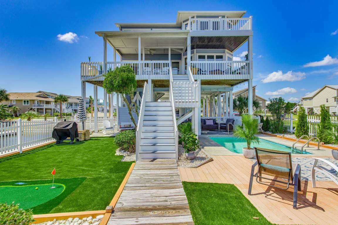 204 M² House ∙ 5 Bedrooms ∙ 12 Guests - Ocean Isle Beach, NC