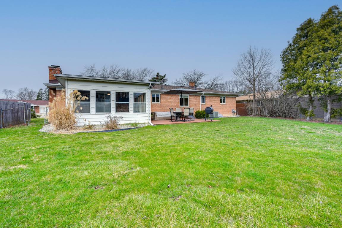 232 M² House ∙ 3 Bedrooms ∙ 6 Guests - Saginaw, MI
