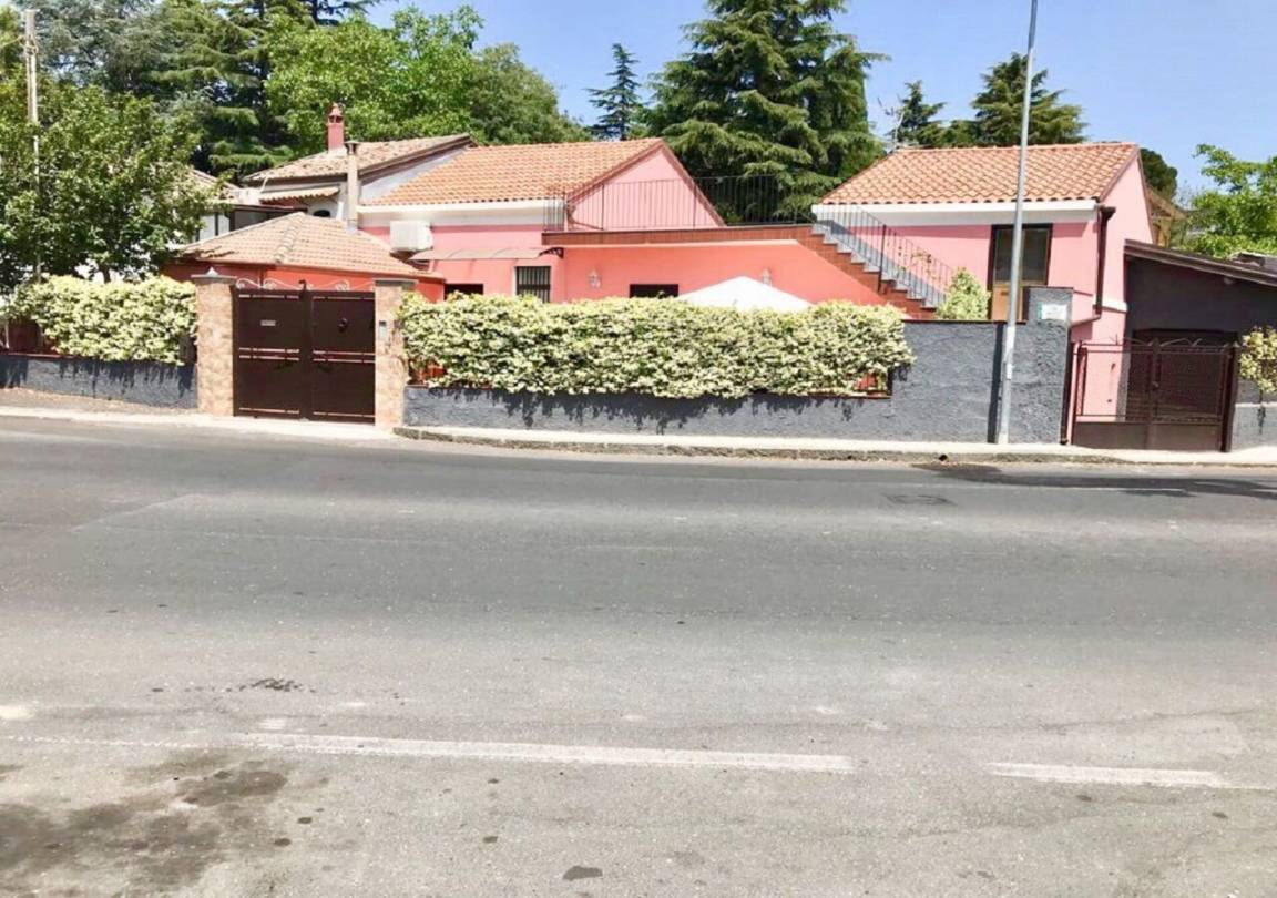 120 M² House ∙ 3 Bedrooms ∙ 7 Guests - Trecastagni