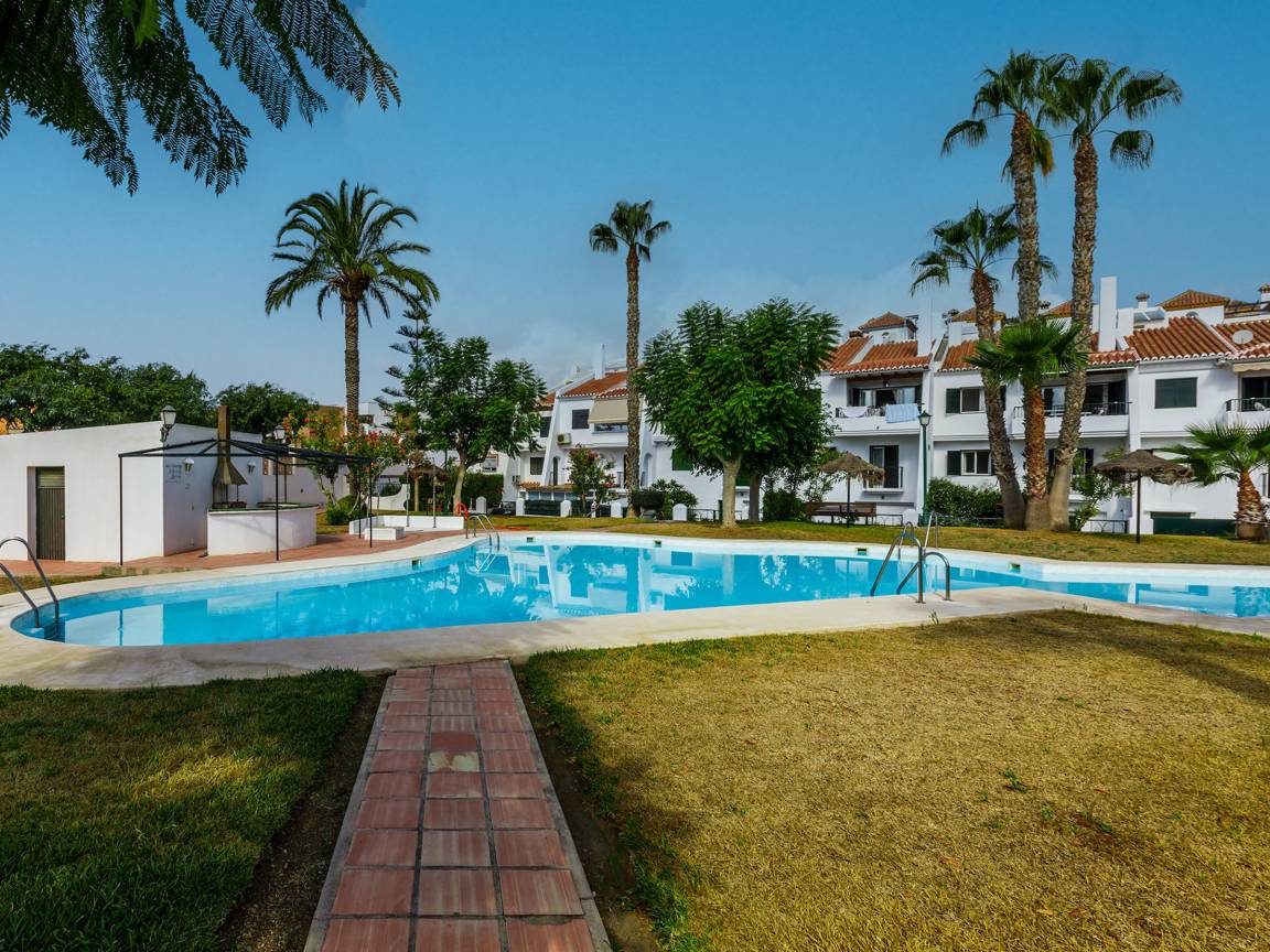 200 M² Maison De Vacances ∙ 4 Chambres ∙ 7 Personnes - Torre del Mar