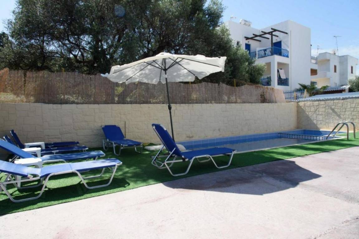250 M² Villa ∙ 4 Bedrooms ∙ 10 Guests - Hersonissos