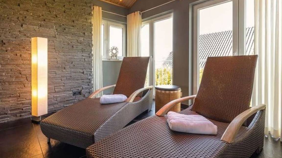 170 M² Ferienhaus ∙ 3 Schlafzimmer ∙ 6 Gäste - Ralswiek