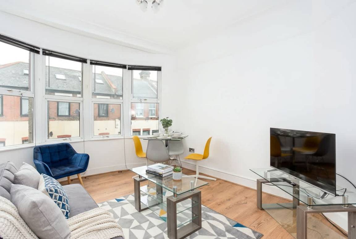 93 M² Maison De Vacances ∙ 3 Chambres ∙ 5 Personnes - Southend-on-Sea