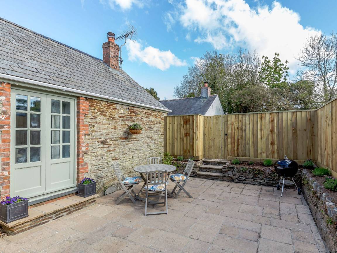 Cottage ∙ 2 Bedrooms ∙ 4 Guests - Constantine Bay
