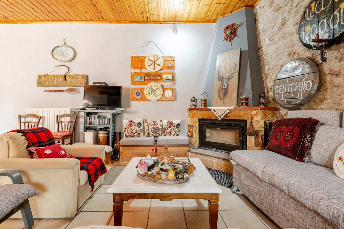 Apartment ∙ 5 Bedrooms ∙ 10 Guests - Greece