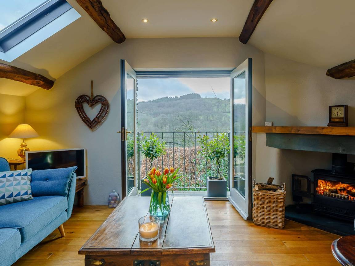 Cottage ∙ 2 Bedrooms ∙ 4 Guests - Newby Bridge