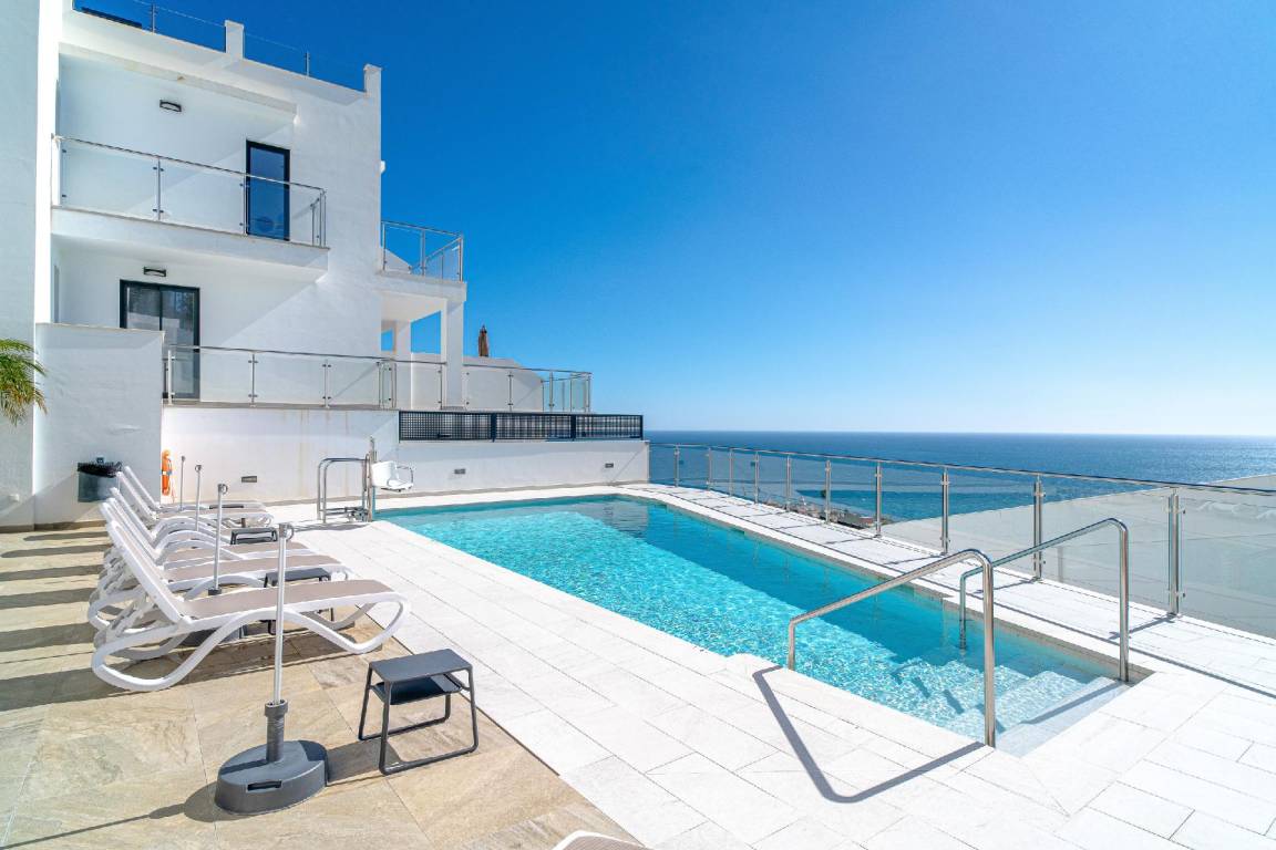 120 M² Appartement ∙ 3 Slaapkamers ∙ 6 Gasten - Torrox Costa
