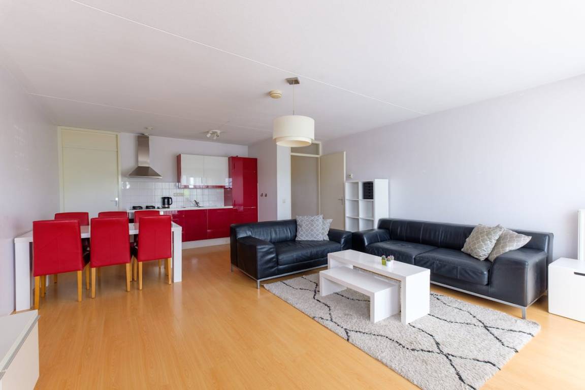 79 M² Apartment ∙ 2 Bedrooms ∙ 2 Guests - Hoofddorp