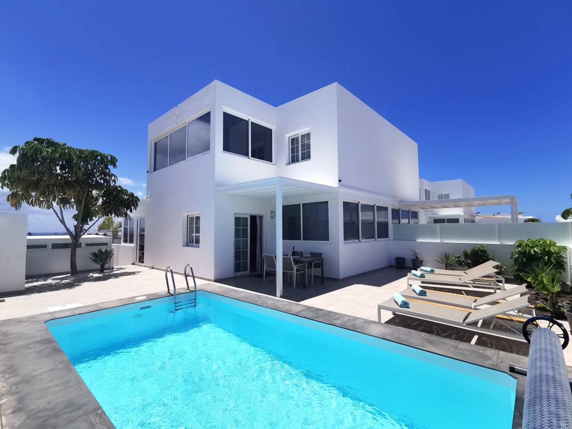 120 M² Talo ∙ 2 Makuuhuonetta ∙ 4 Vierasta - Playa Blanca