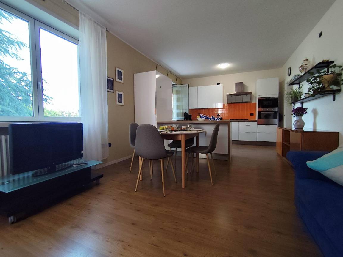 134 M² Lägenhet ∙ 2 Sovrum ∙ 5 Gäster - Schio