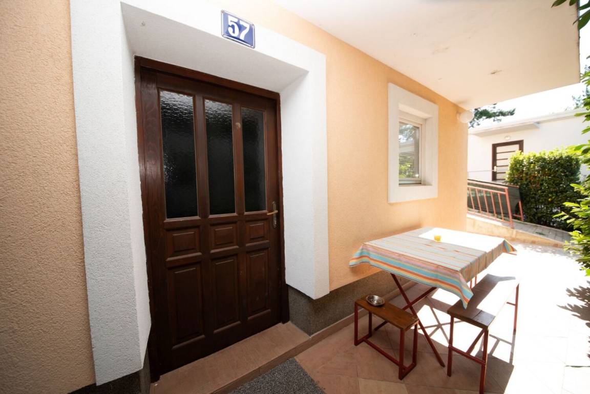 60 M² Ferienwohnung ∙ 2 Schlafzimmer ∙ 6 Gäste - Malinska