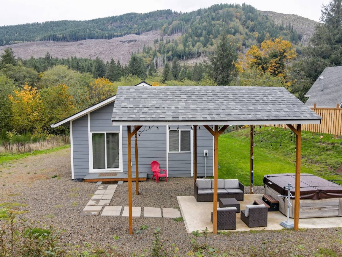130 M² House ∙ 2 Bedrooms ∙ 6 Guests - Manzanita, OR