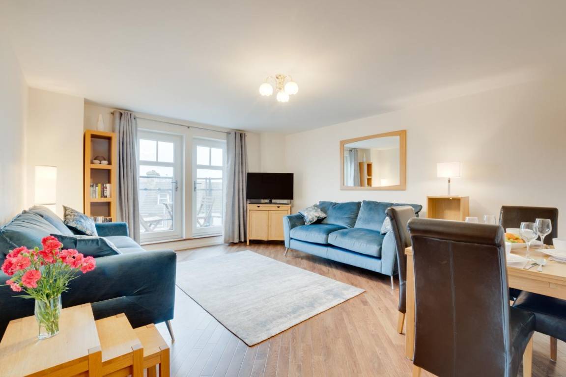 Apartment ∙ 3 Bedrooms ∙ 7 Guests - Runswick Bay