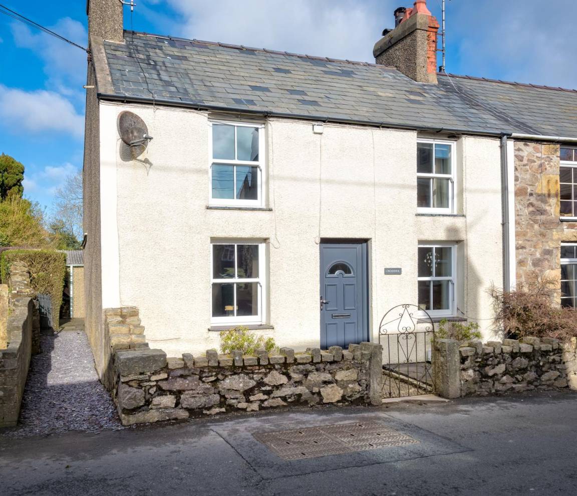 Cottage ∙ 3 Bedrooms ∙ 5 Guests - Pwllheli