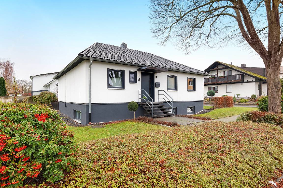 100 M² Ferienwohnung ∙ 3 Schlafzimmer ∙ 5 Gäste - Bad Schönborn