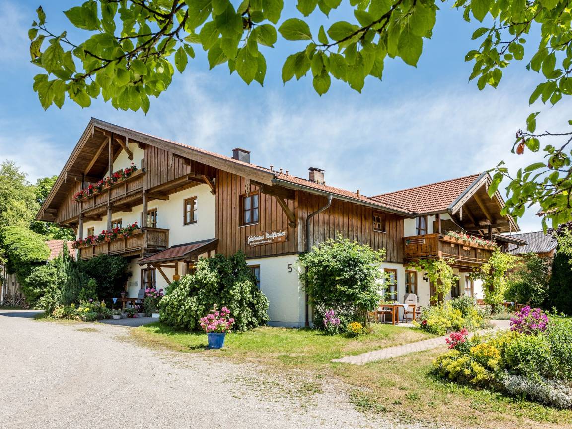 33 M² Ferienwohnung ∙ 1 Schlafzimmer ∙ 3 Gäste - Chiemsee