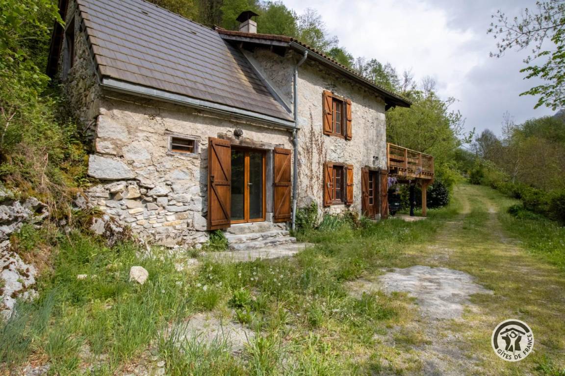 80 M² Mökki ∙ 3 Makuuhuonetta ∙ 6 Vierasta - Ariège