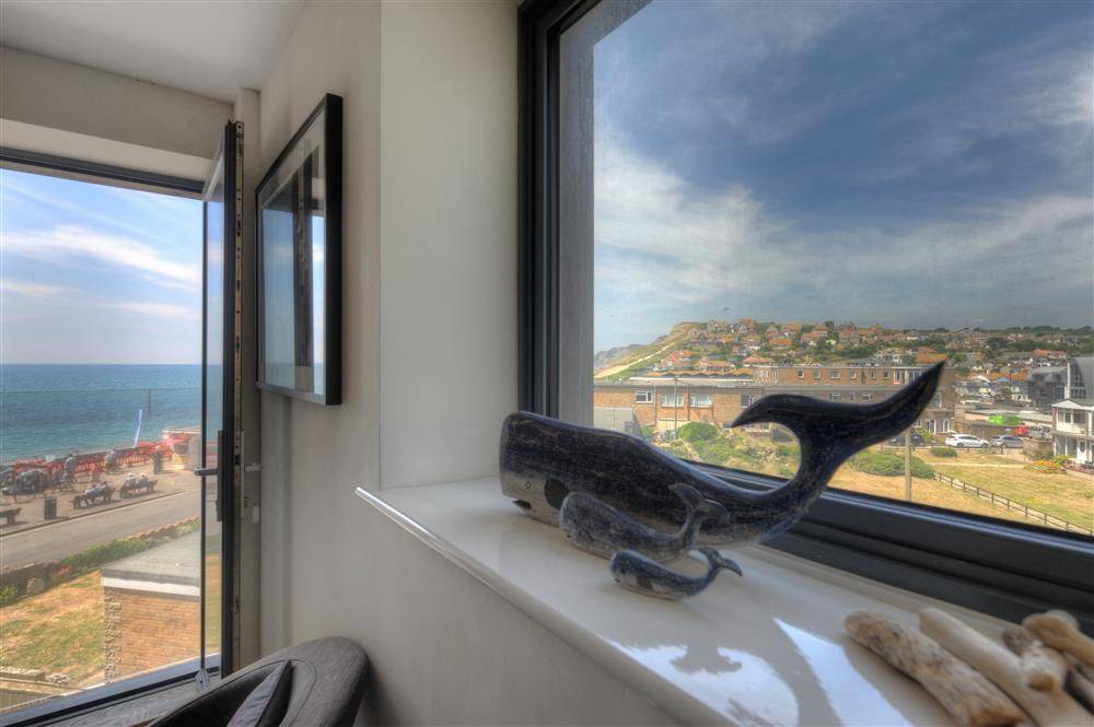 Cottage ∙ 2 Bedrooms ∙ 4 Guests - Burton Bradstock