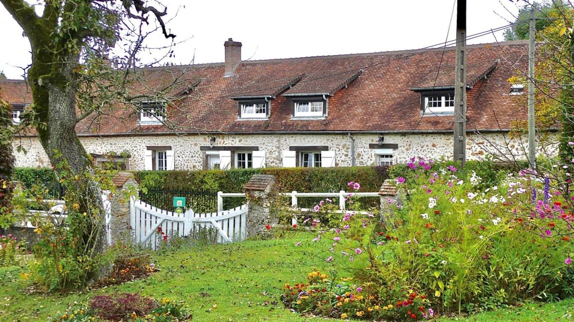 70 M² Chambre D'hôtes ∙ 2 Chambres ∙ 4 Personnes - Montmirail