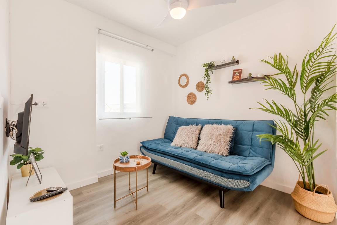 70 M² Apartamento ∙ 2 Habitaciones ∙ 6 Huéspedes - Sevilla